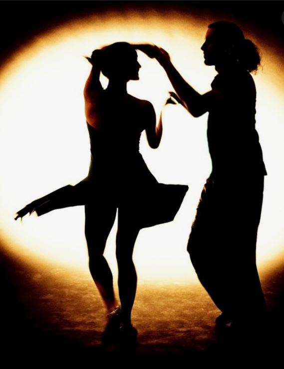 salsa couple - Lédodanse - Apprendre les danses de couple et solo à ...